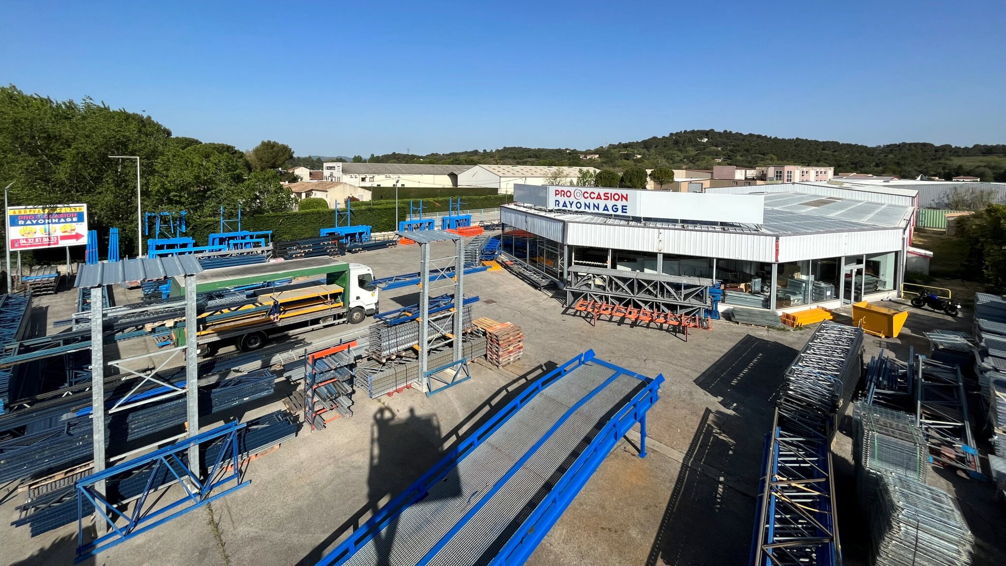 Quels sont les différents types de rayonnage qui existent ? - Manice